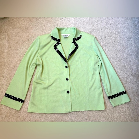 Misook | Jackets & Coats | Exclusively Misook Sage Green Lightweight ...